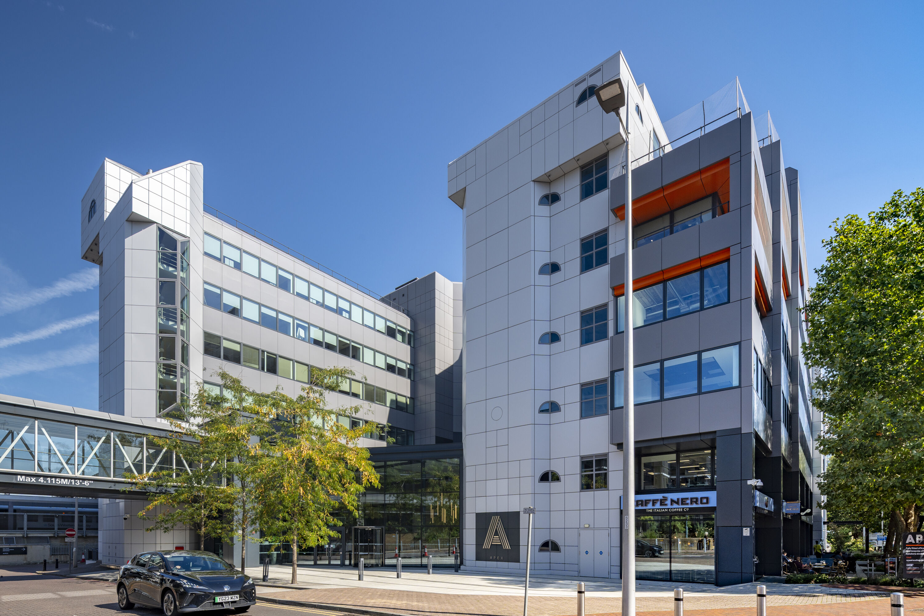 Reading Bridge House, Reading - Office property in Reading - Vail Williams