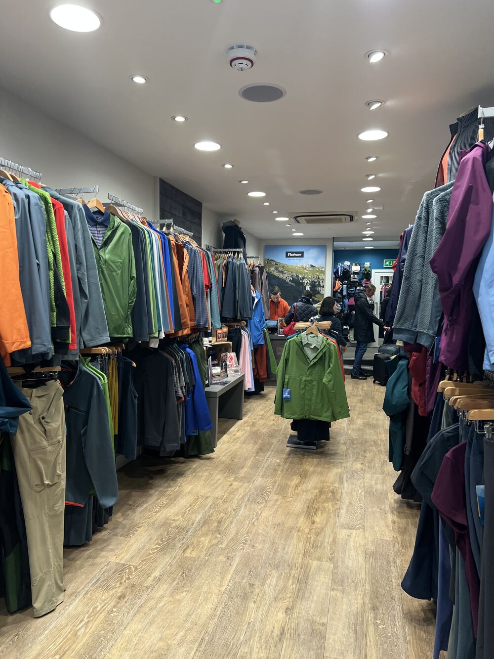 Commercial Property For Sale & To Rent | Vail Williams