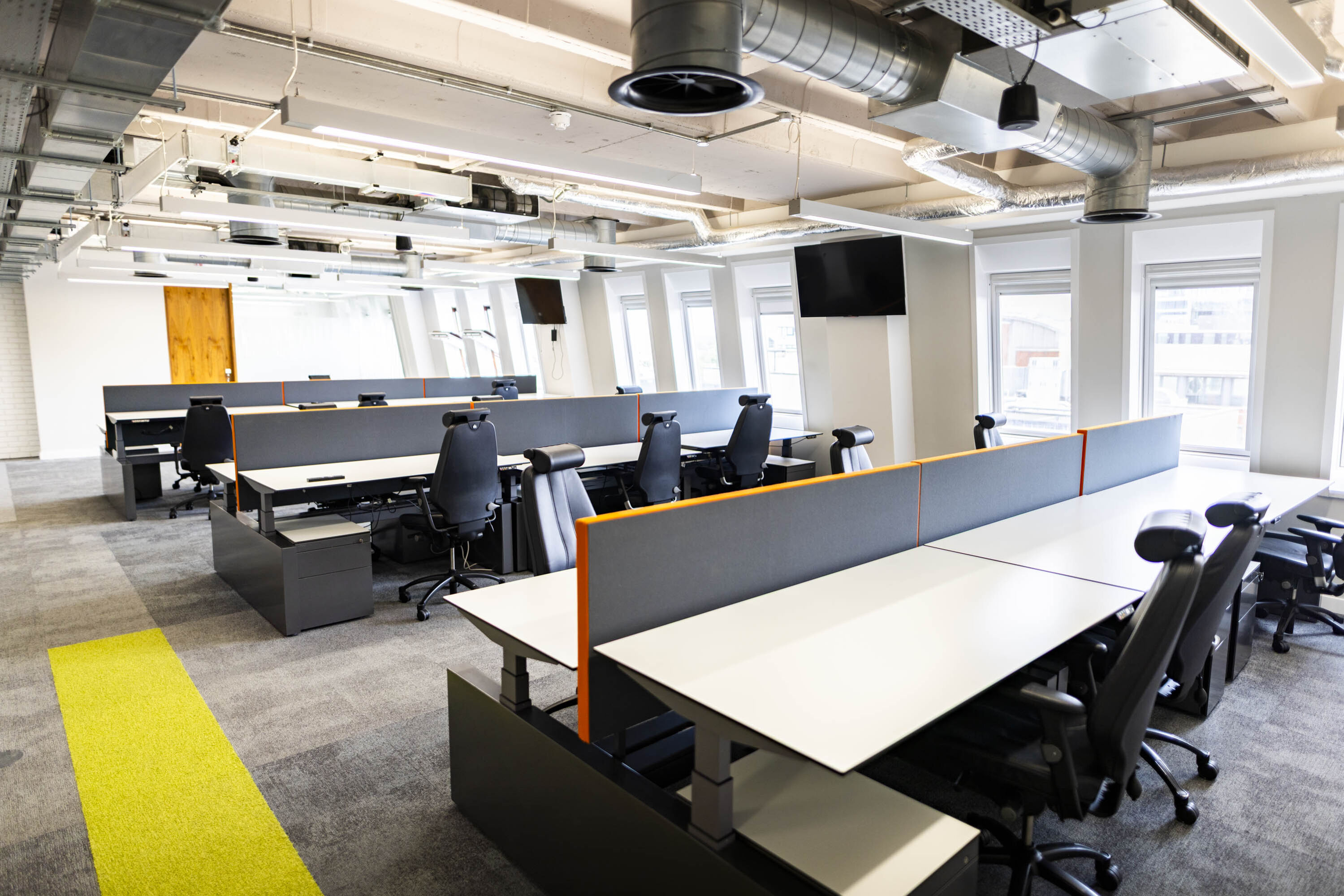 Apex Forbury Road, Reading - Office property in Reading - Vail Williams