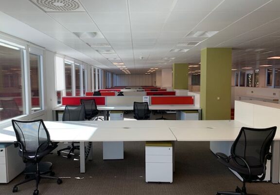 Export House, WOKING, Woking - Office property in Woking - Vail Williams