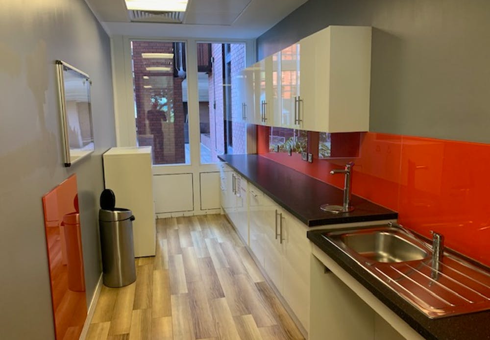 Export House, WOKING, Woking - Office property in Woking - Vail Williams
