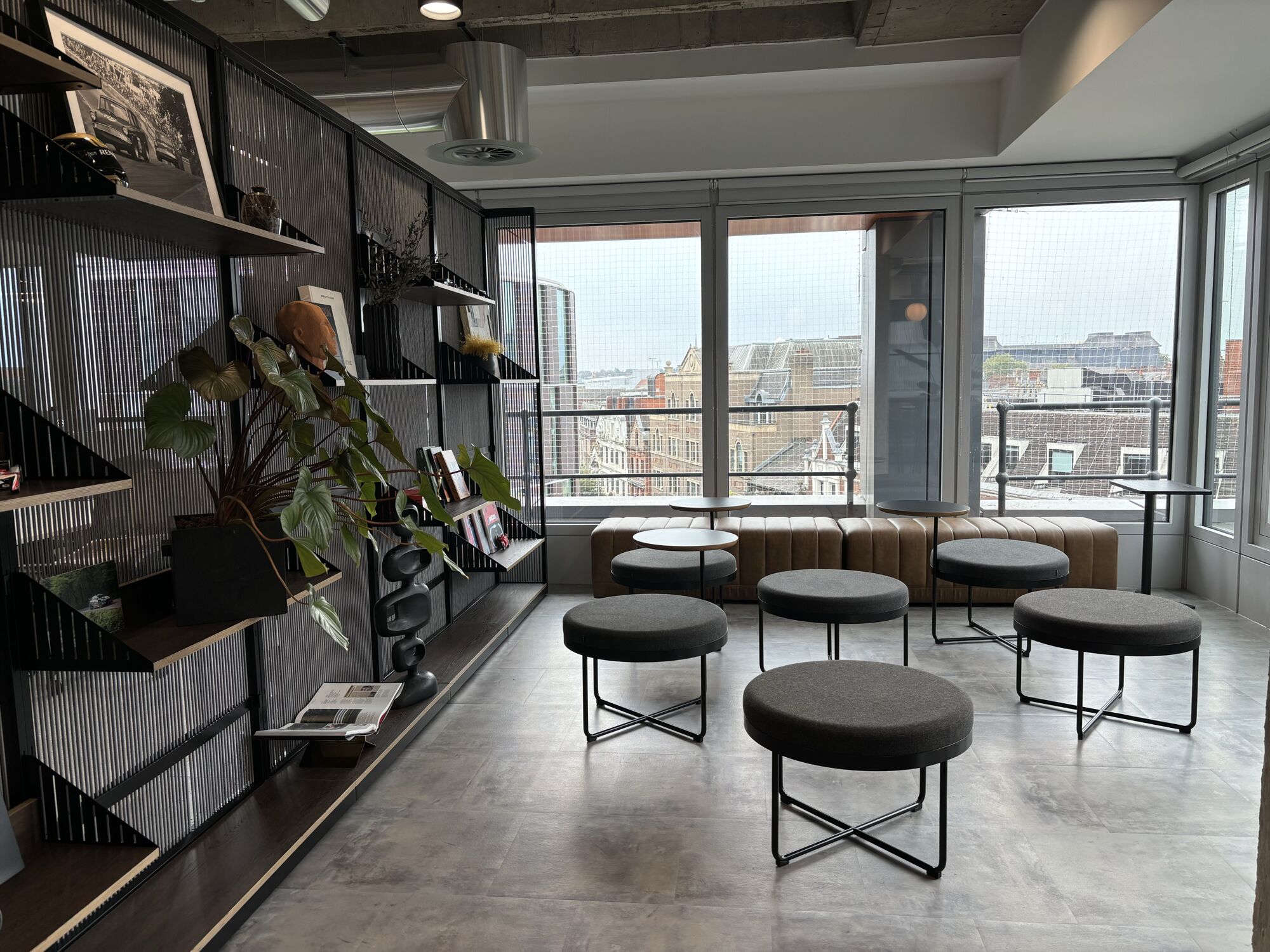 Apex Forbury Road, Reading - Office property in Reading - Vail Williams