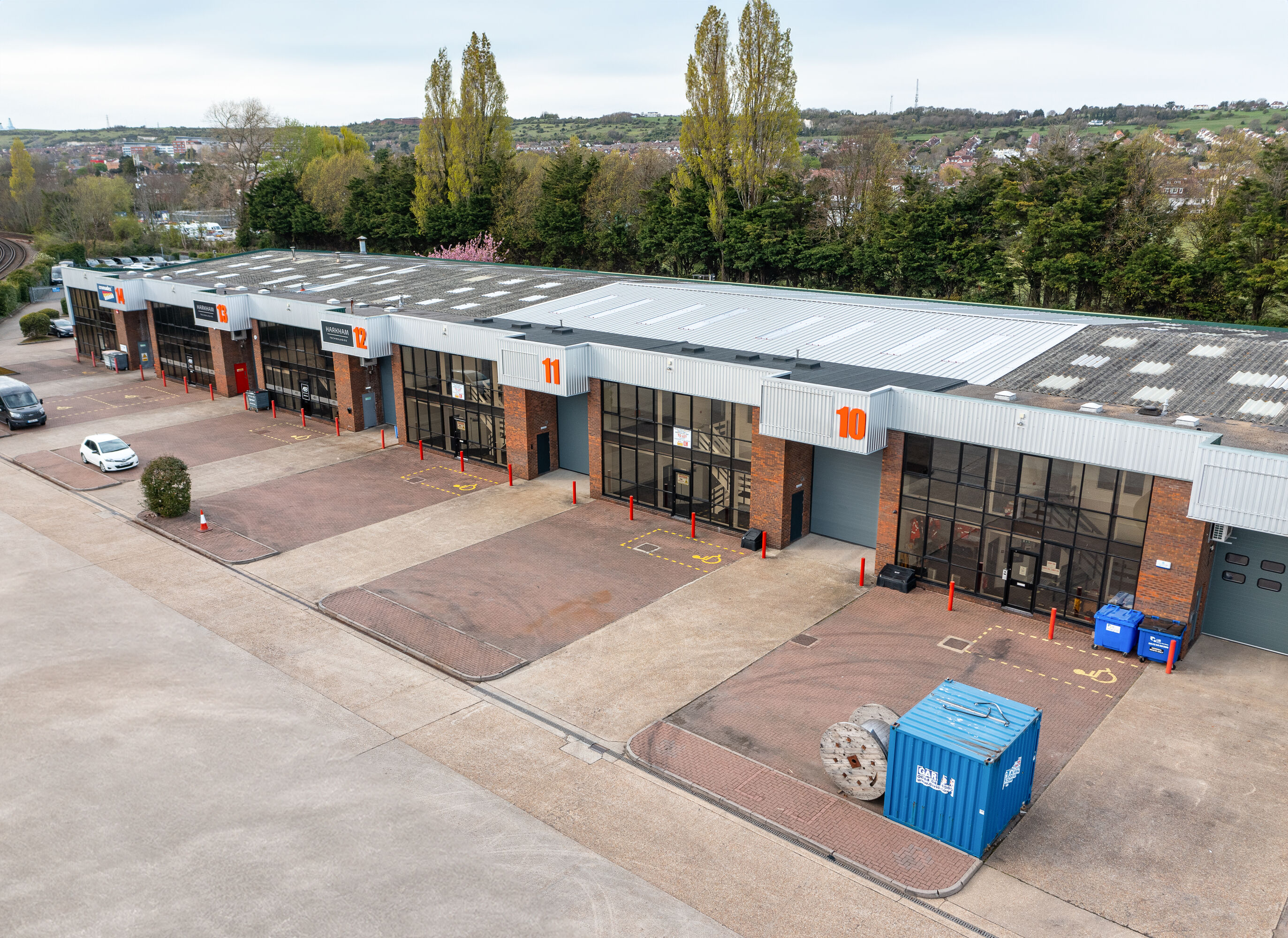 Unit G1 Railway Triangle, Portsmouth - Industrial / Warehouse property ...